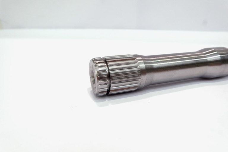 Cost savings by clearing of pre-turned grooves - OSG Ex-Cell-O